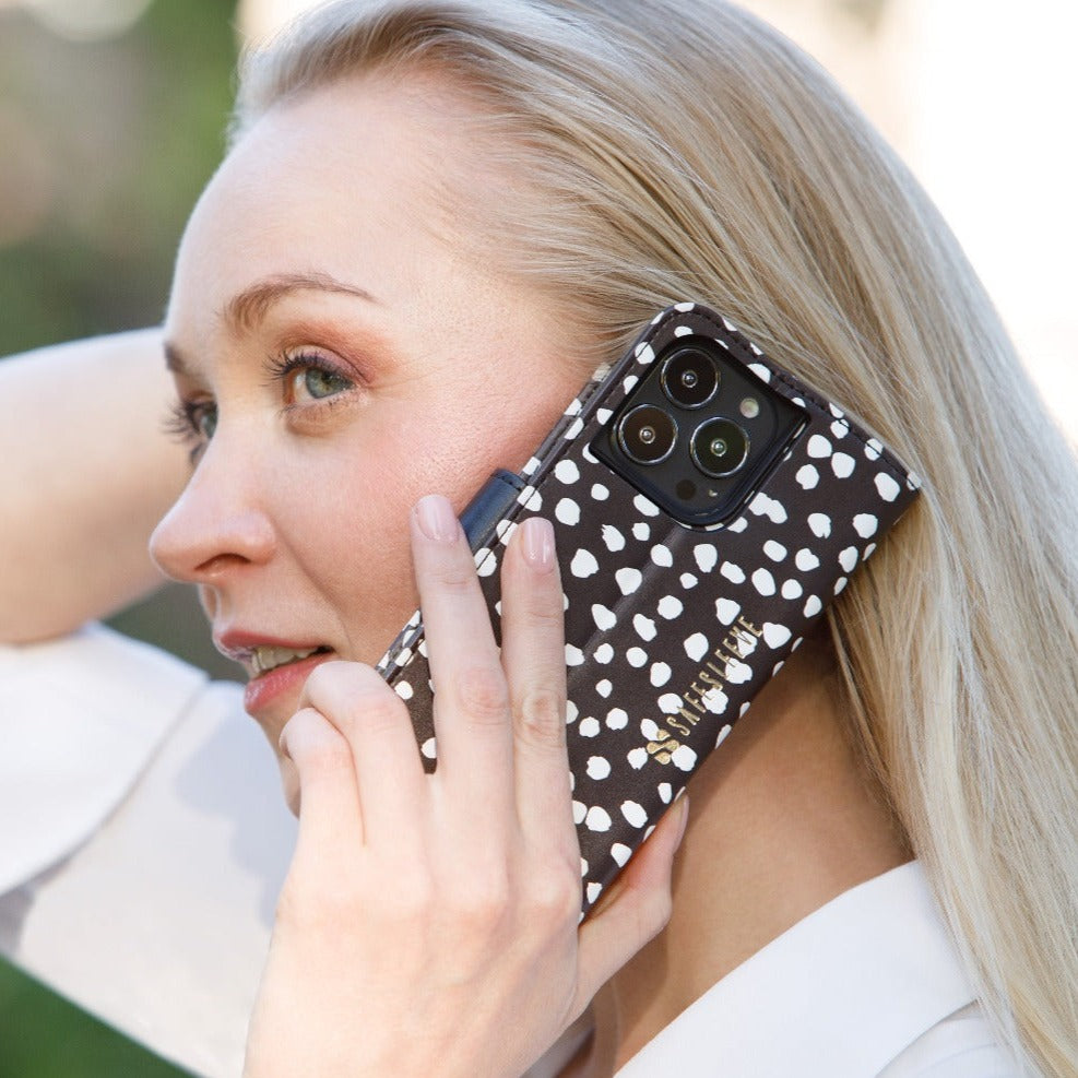 Anti-Radiation, EMF Blocking Detachable Case for iPhone 11 | SafeSleeve